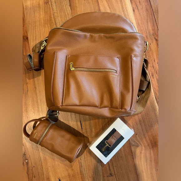 Fawn Design | Bags | Fawn Diaper Bagbackpack With Convertible Straps ...